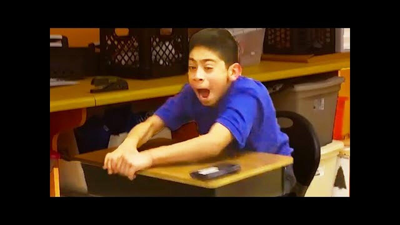 WAKE UP PRANK ON HIM! | BACK TO SCHOOL FAILS - One News Page VIDEO