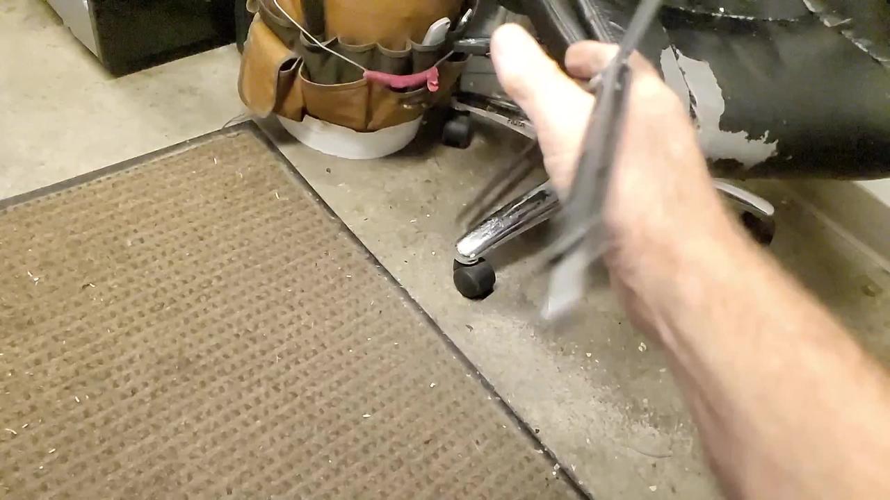 Fidget toys at work - One News Page VIDEO