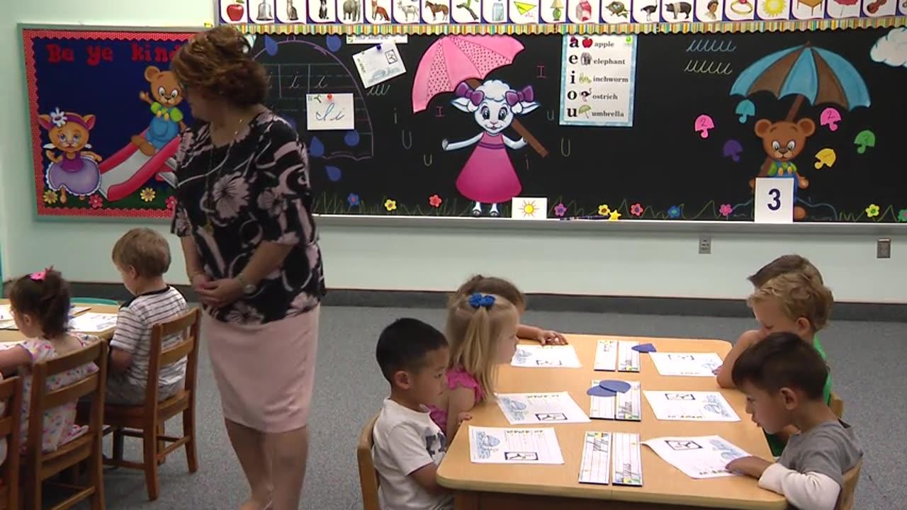 Abeka K4: Day 009 - Writing (Cursive Writing) - One News Page VIDEO