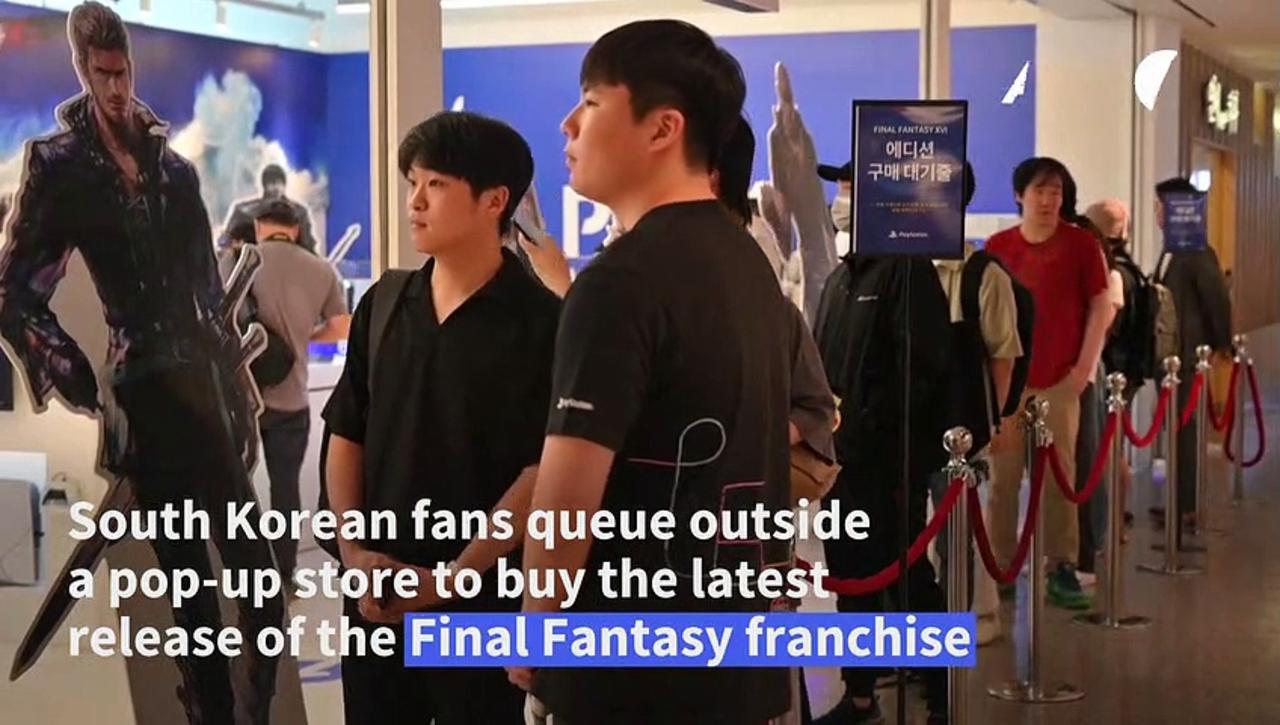Eager fans queue to buy latest Final Fantasy - One News Page VIDEO