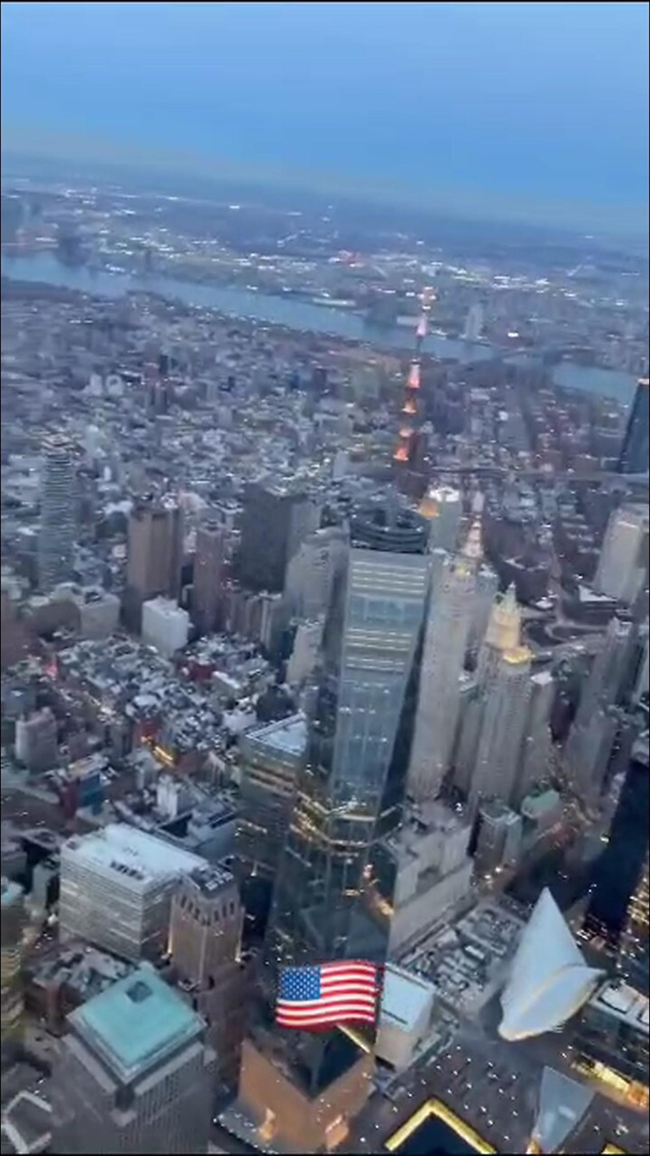 AMERICAAA SKY DIVING 🪂 - One News Page VIDEO