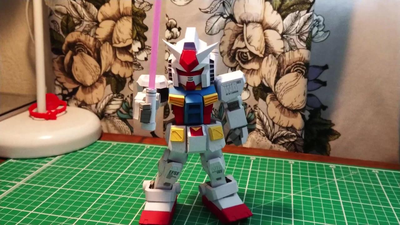 Papercraft RX-78-2 Gundam SD - One News Page VIDEO
