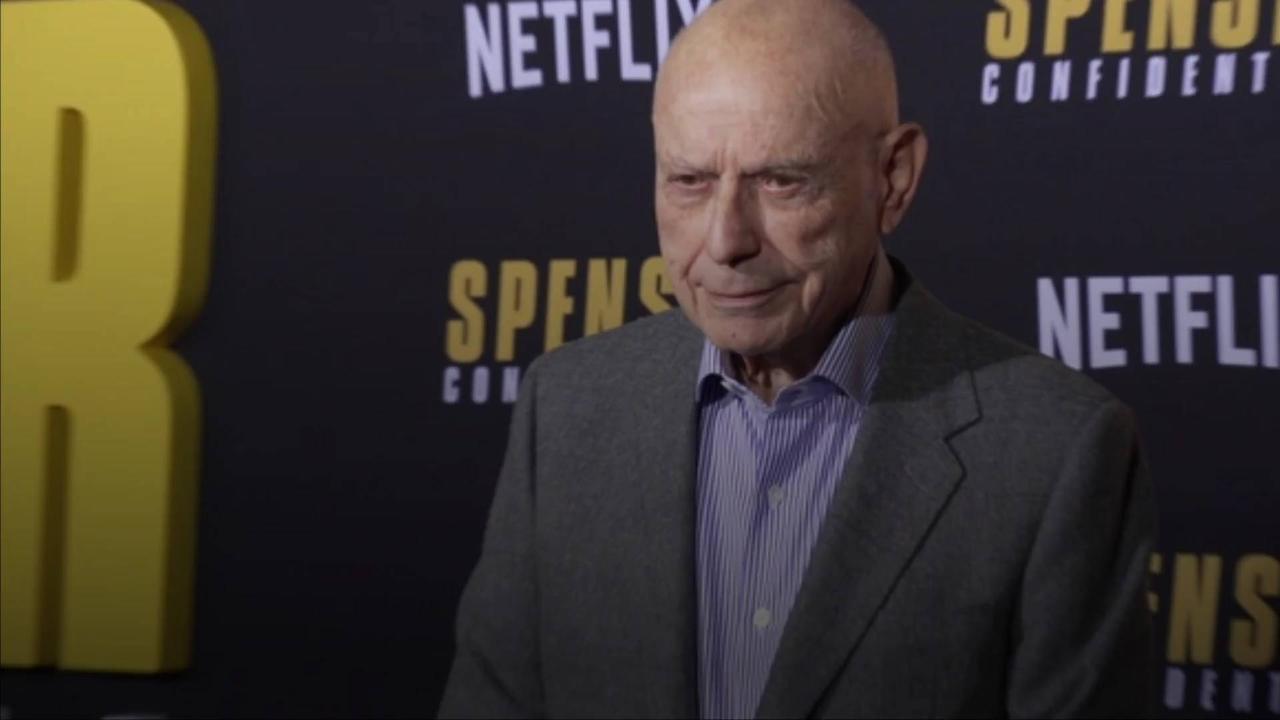 Award-Winning Actor Alan Arkin Dead at 89 - One News Page VIDEO