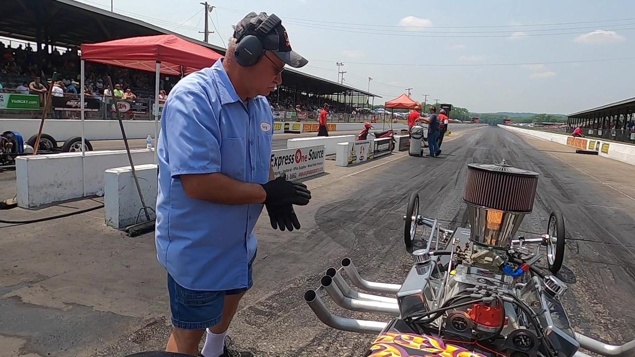 Jim Hooker Sr June 16th Nostalgia Nationals - One News Page VIDEO