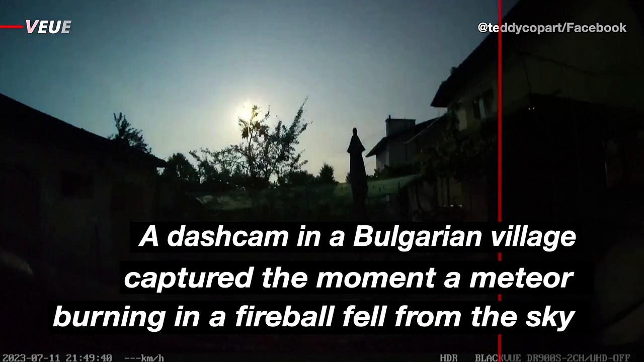 Dashcam Captures Moment Meteor Falls From Night - One News Page VIDEO