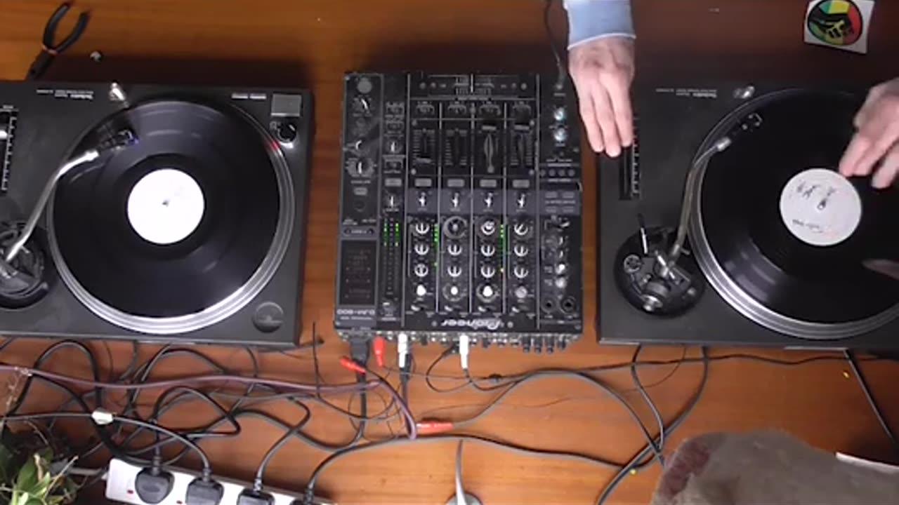 100% vinyl Drum And Bass Mix (Dj Jish Josh) - One News Page VIDEO