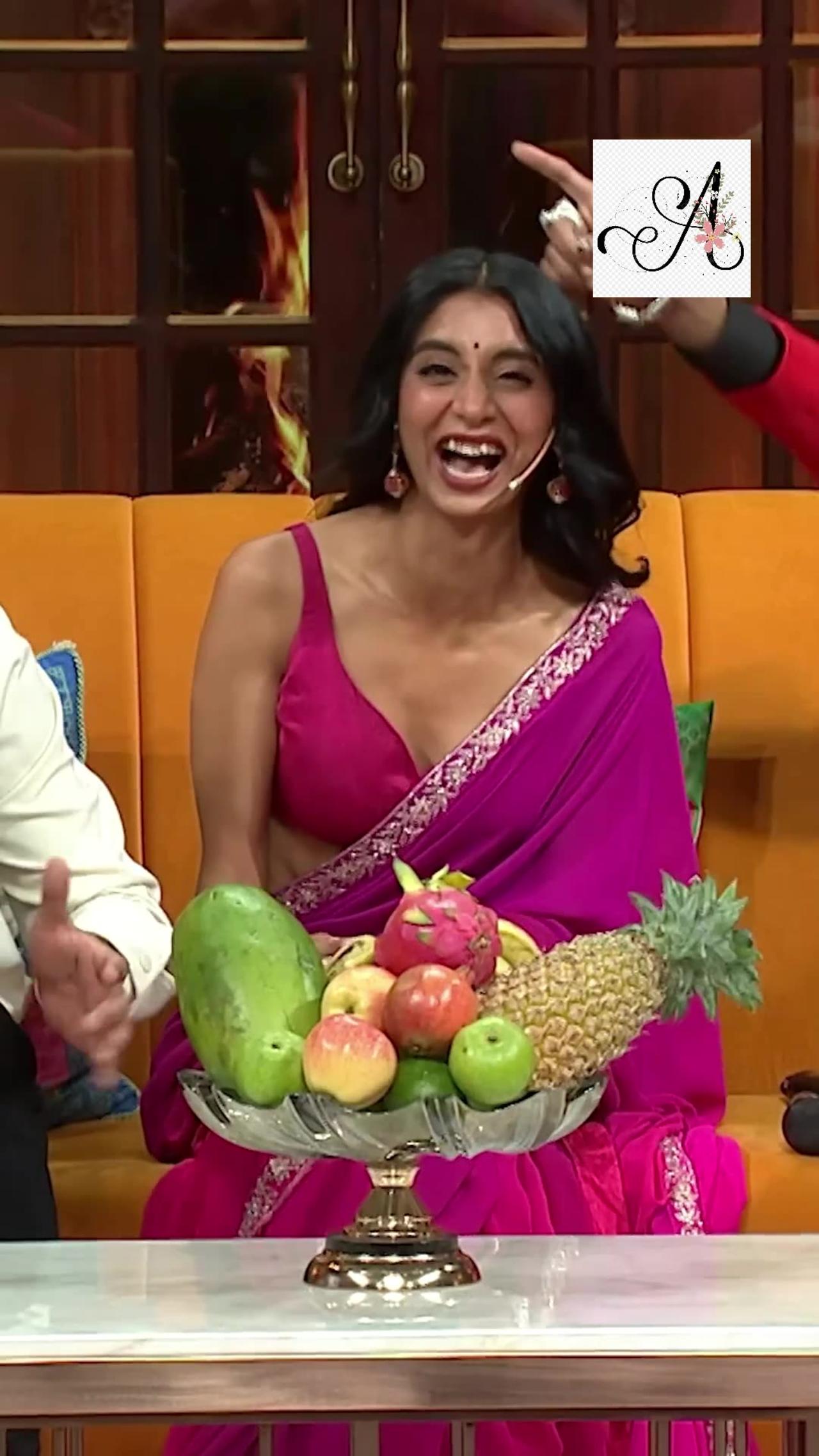 Kya Dolly Singh Kar Rahi Hain Murgi Churane Ki - One News Page VIDEO