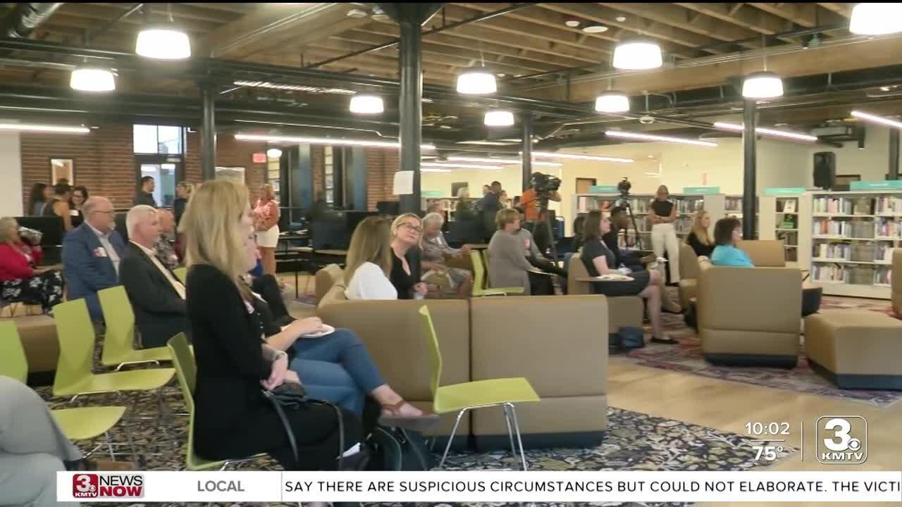 Omaha community sees the 20-year Library - One News Page VIDEO