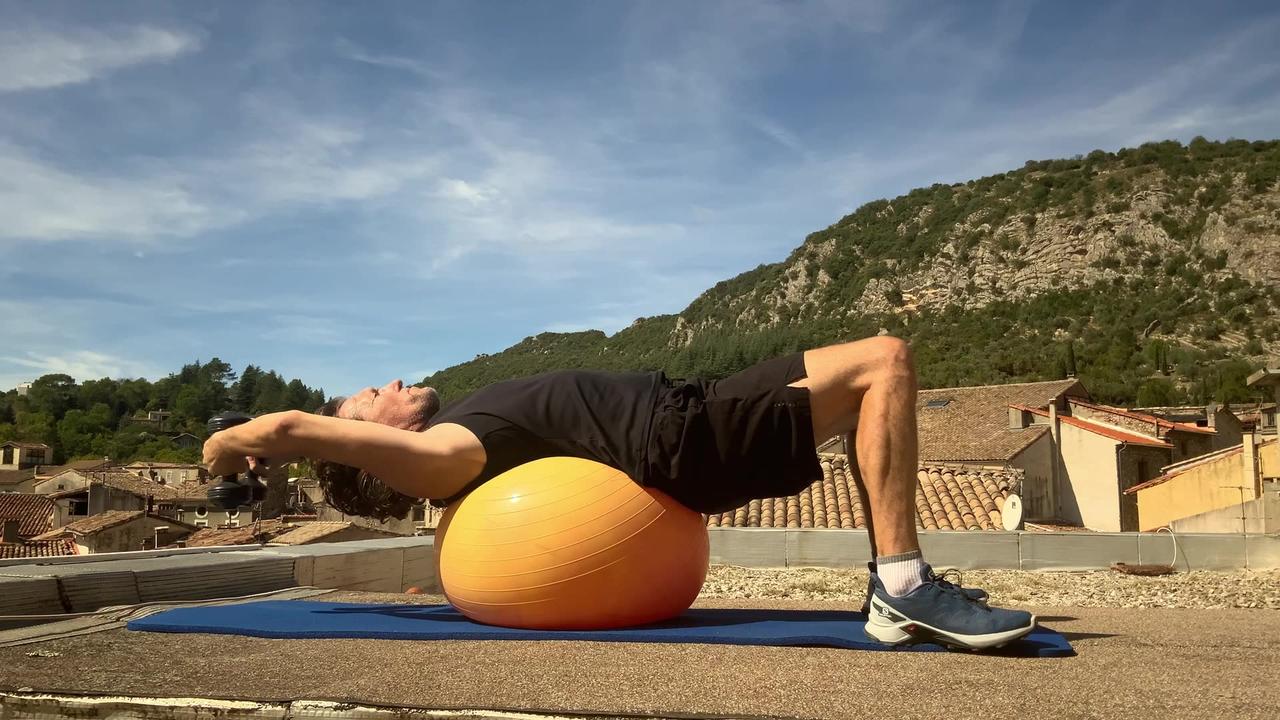 Crunch Arms Over Head on Stability Ball - - One News Page VIDEO
