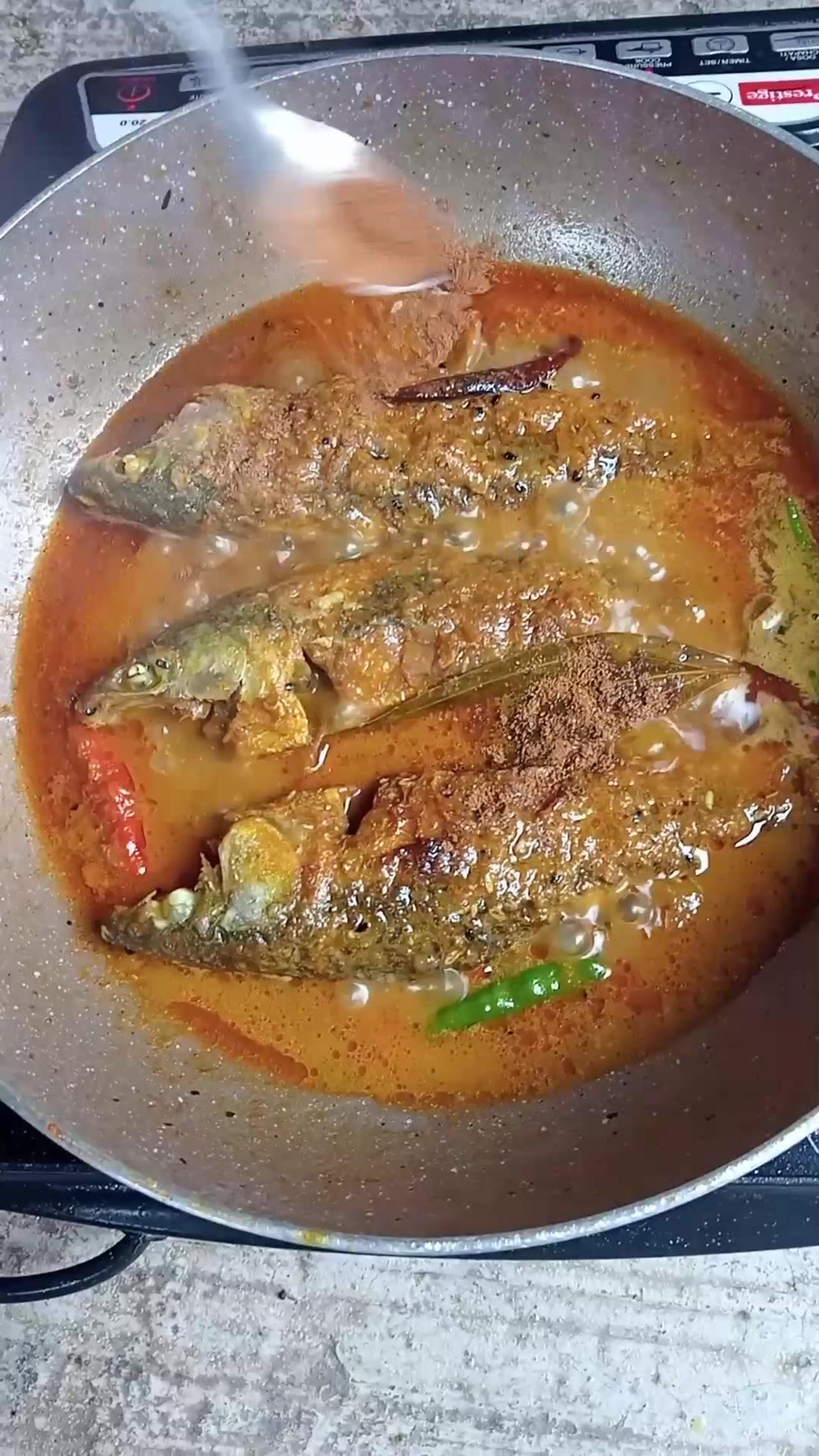 Today My Mom Makes Traditional Bengali Fish. - One News Page VIDEO