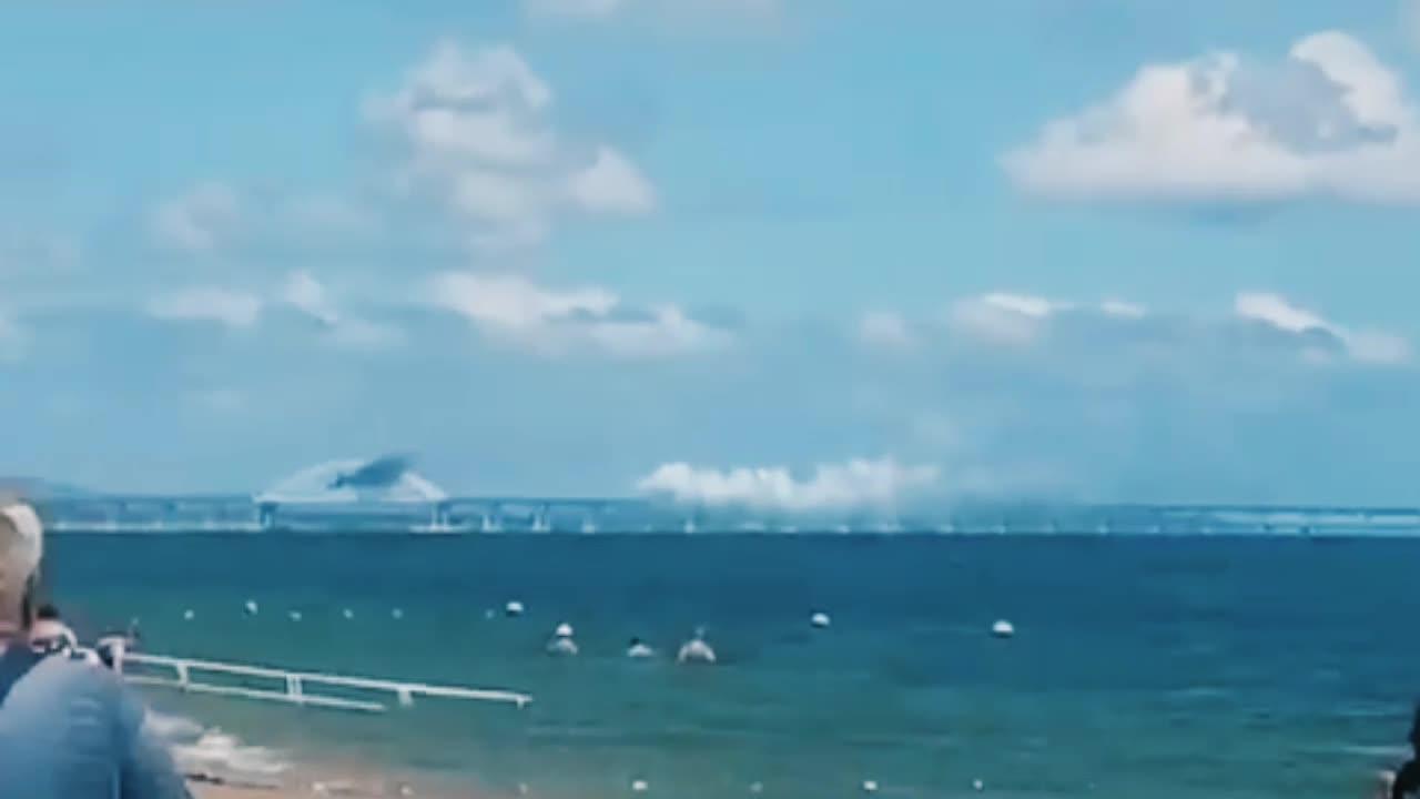 Kerch Bridge on Fire ! - One News Page VIDEO