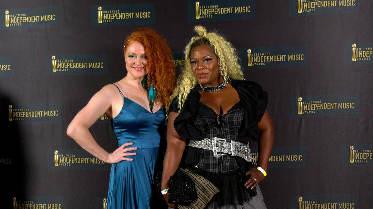 April Henry and Melodye Perry 2023 Hollywood - One News Page VIDEO