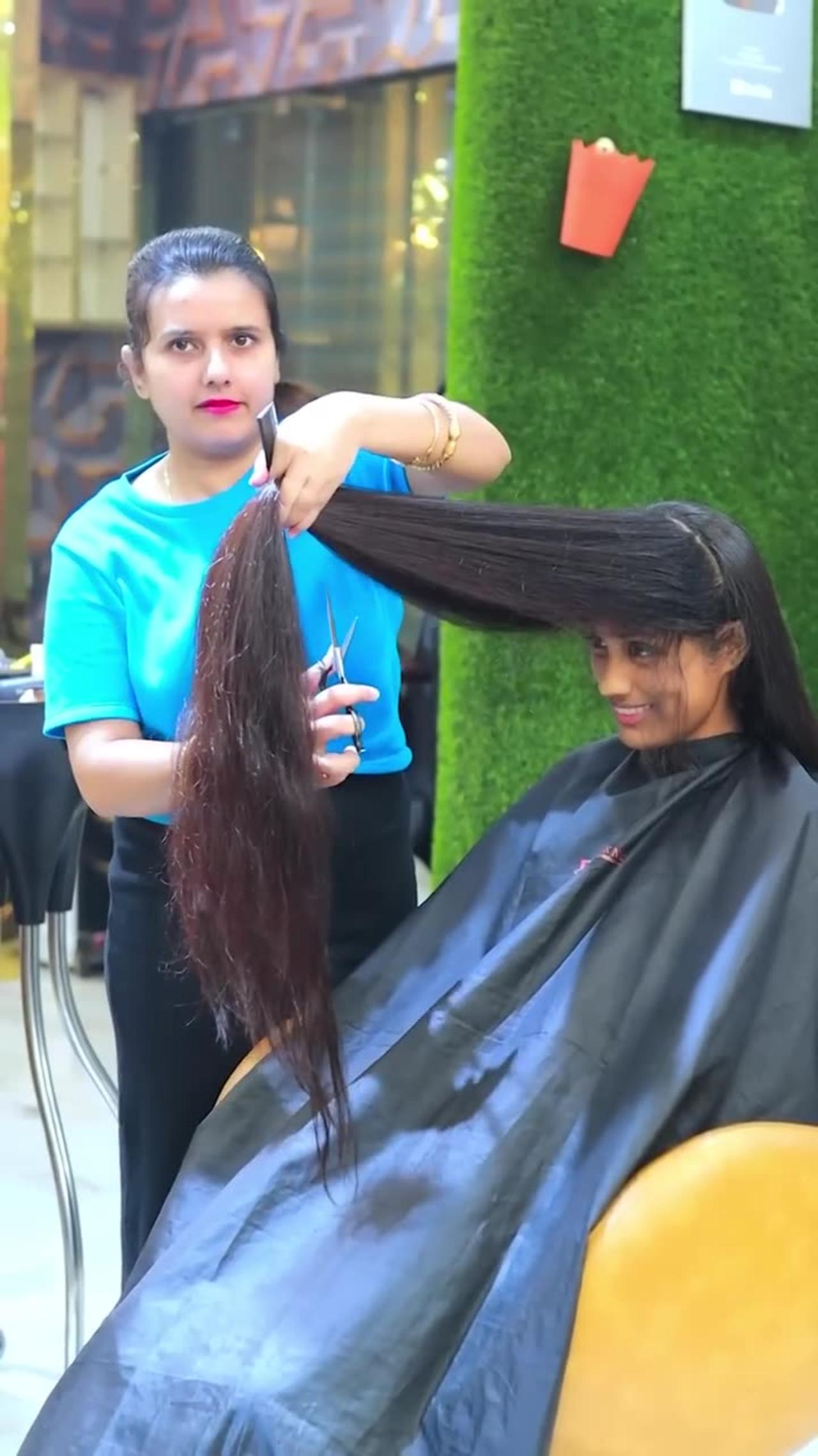 Falak Naaz controversial Haircut - One News Page VIDEO Falak Naaz controversial Haircut - One News Page VIDEO