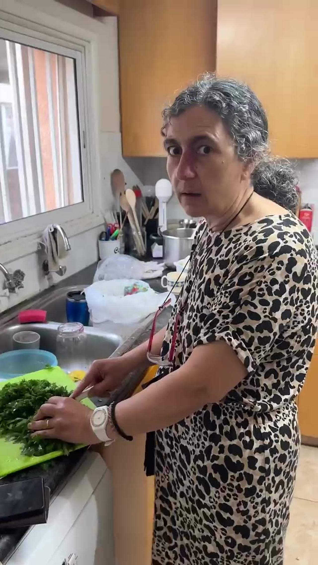 MrBeast Send Me A Present - One News Page VIDEO