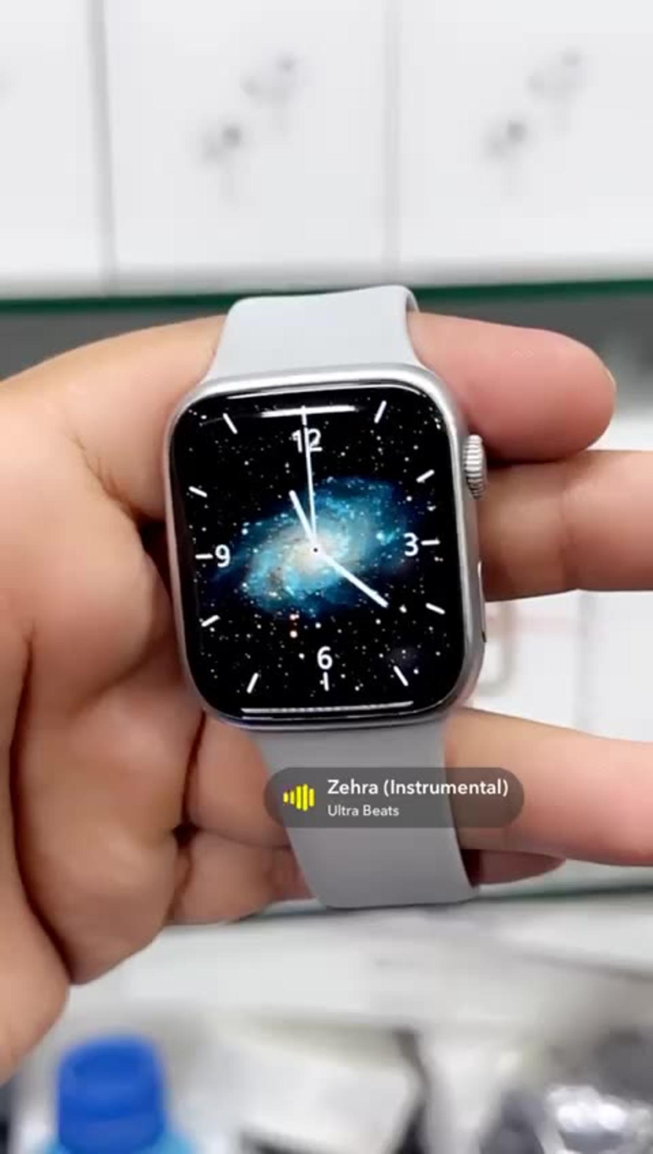 Watch 8 ultra always on display. - One News Page VIDEO