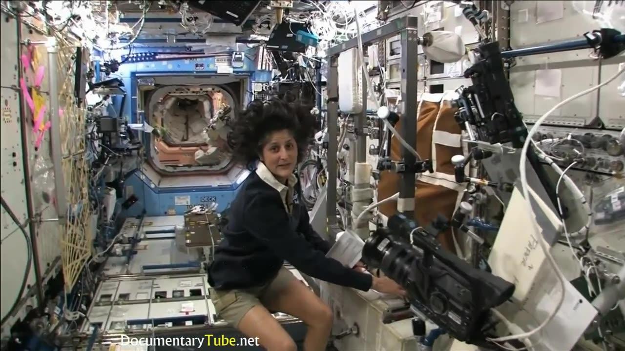 HOW IT WORKS: The International Space Station - One News Page VIDEO