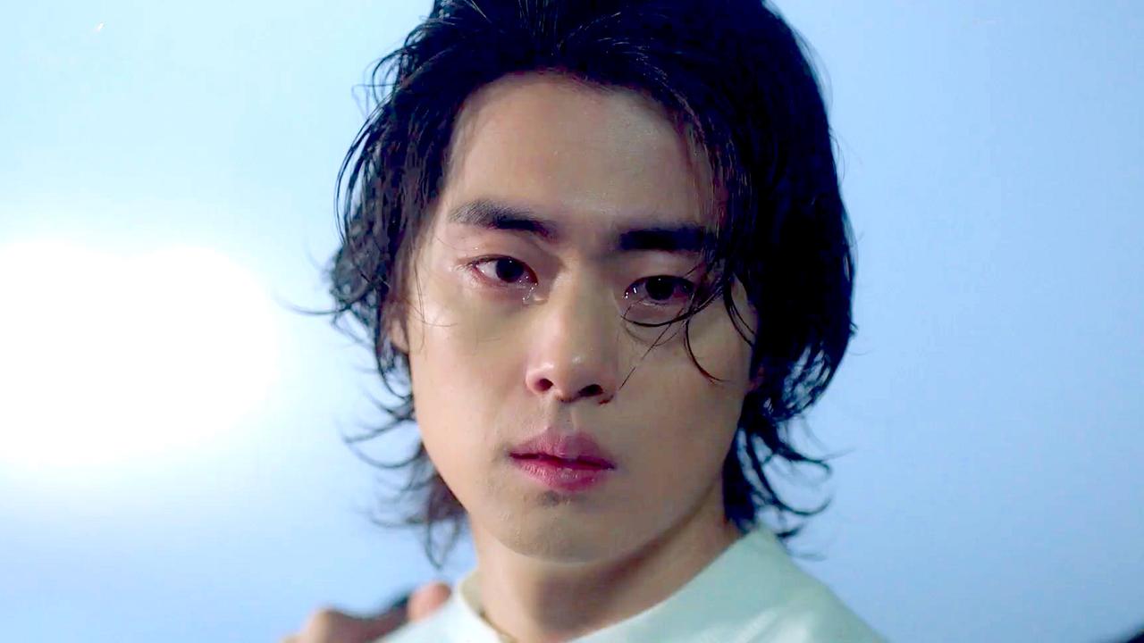 Wake Up in This Scene from Netflix’s The - One News Page VIDEO