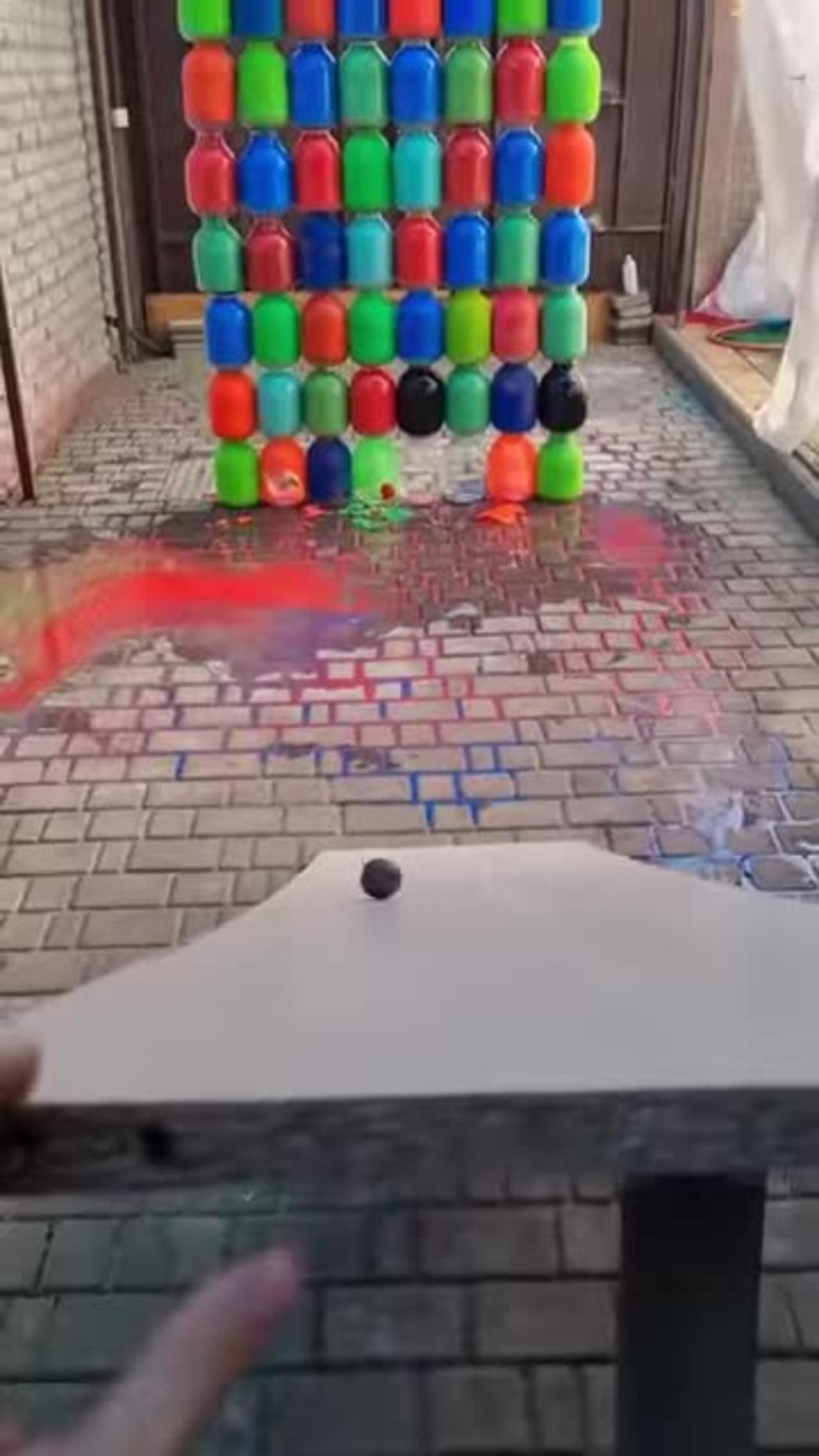 What's this game called?? - One News Page VIDEO