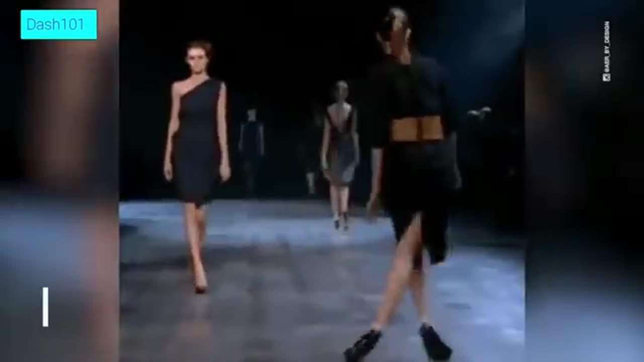 Funny models fall down ramp walk - One News Page VIDEO