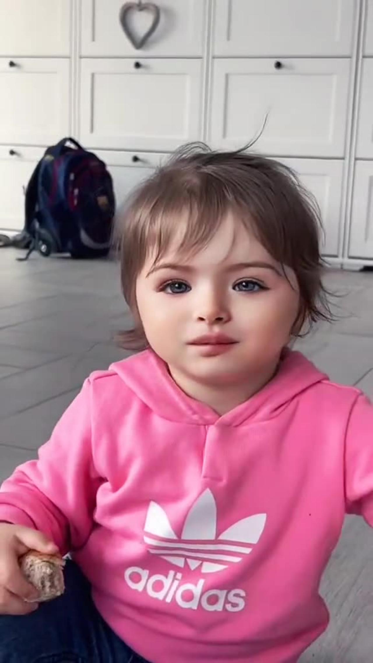 Cute baby Videos - Moment of the Lovely Baby - - One News Page VIDEO