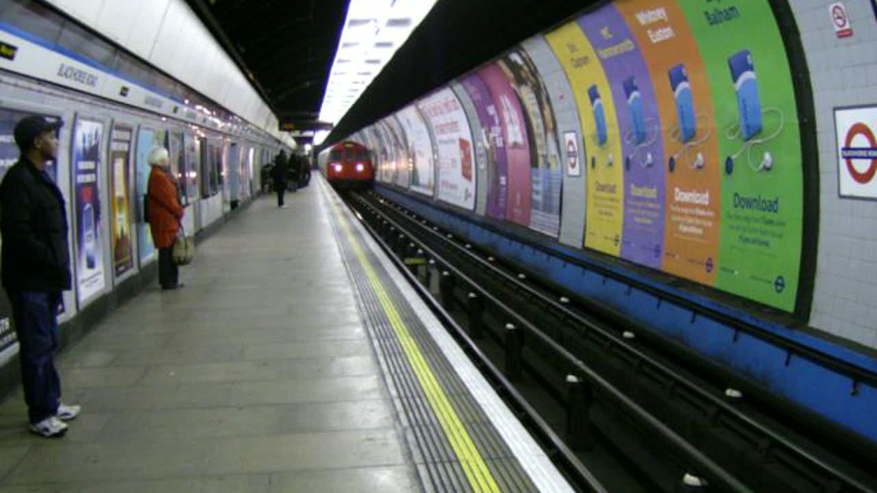 London Underground - Victoria Line - Blackhorse - One News Page VIDEO