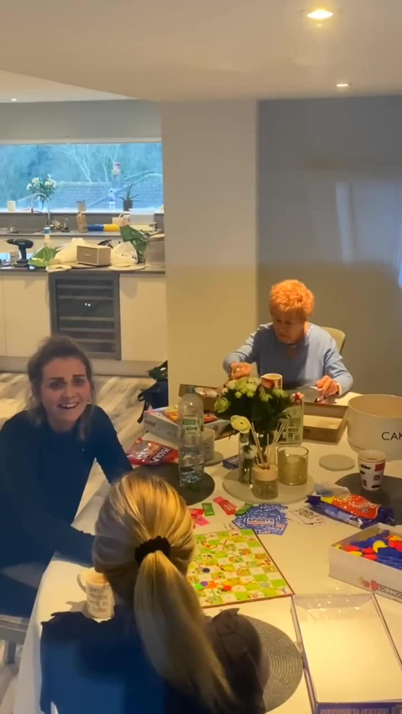 ALWAYS LOOK UNDER THE TABLE!! - One News Page VIDEO