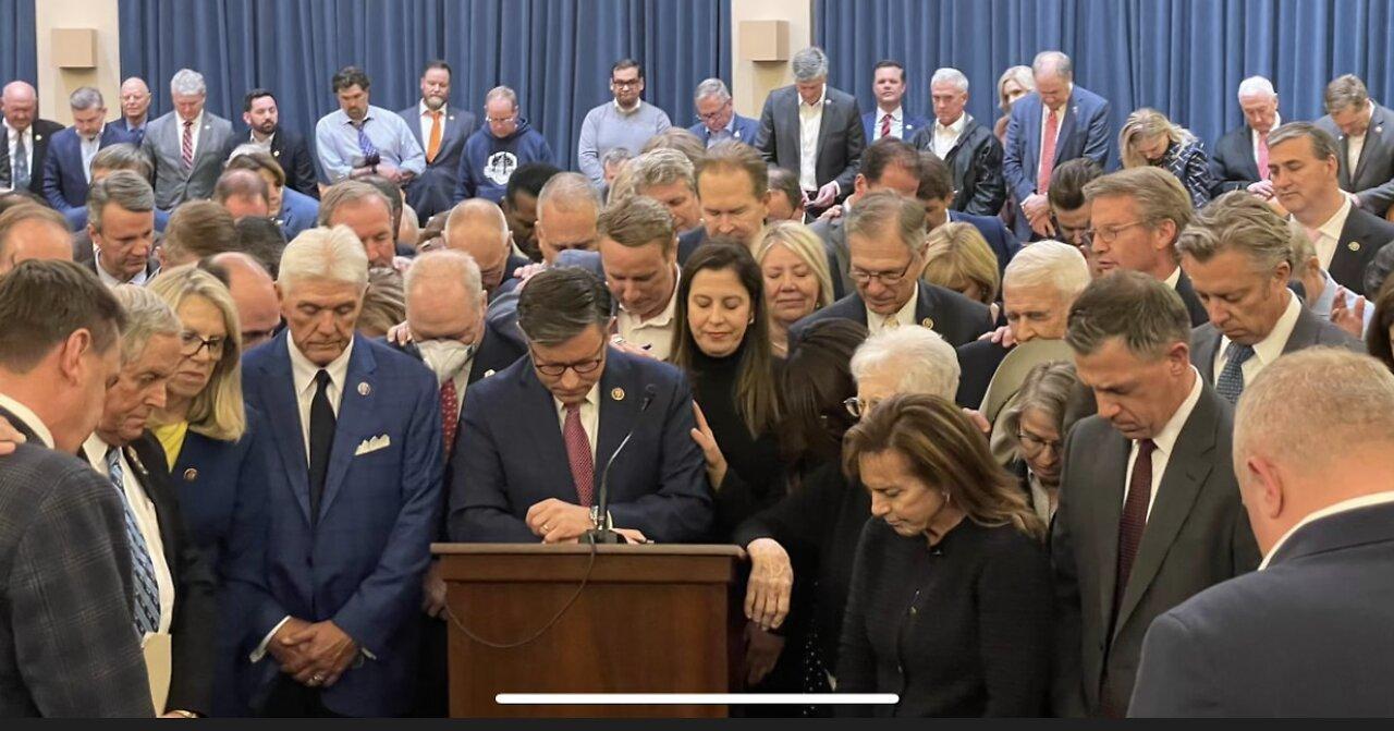 PROVIDENTIAL MAGA WIN! Johnson Wins Speaker - One News Page VIDEO