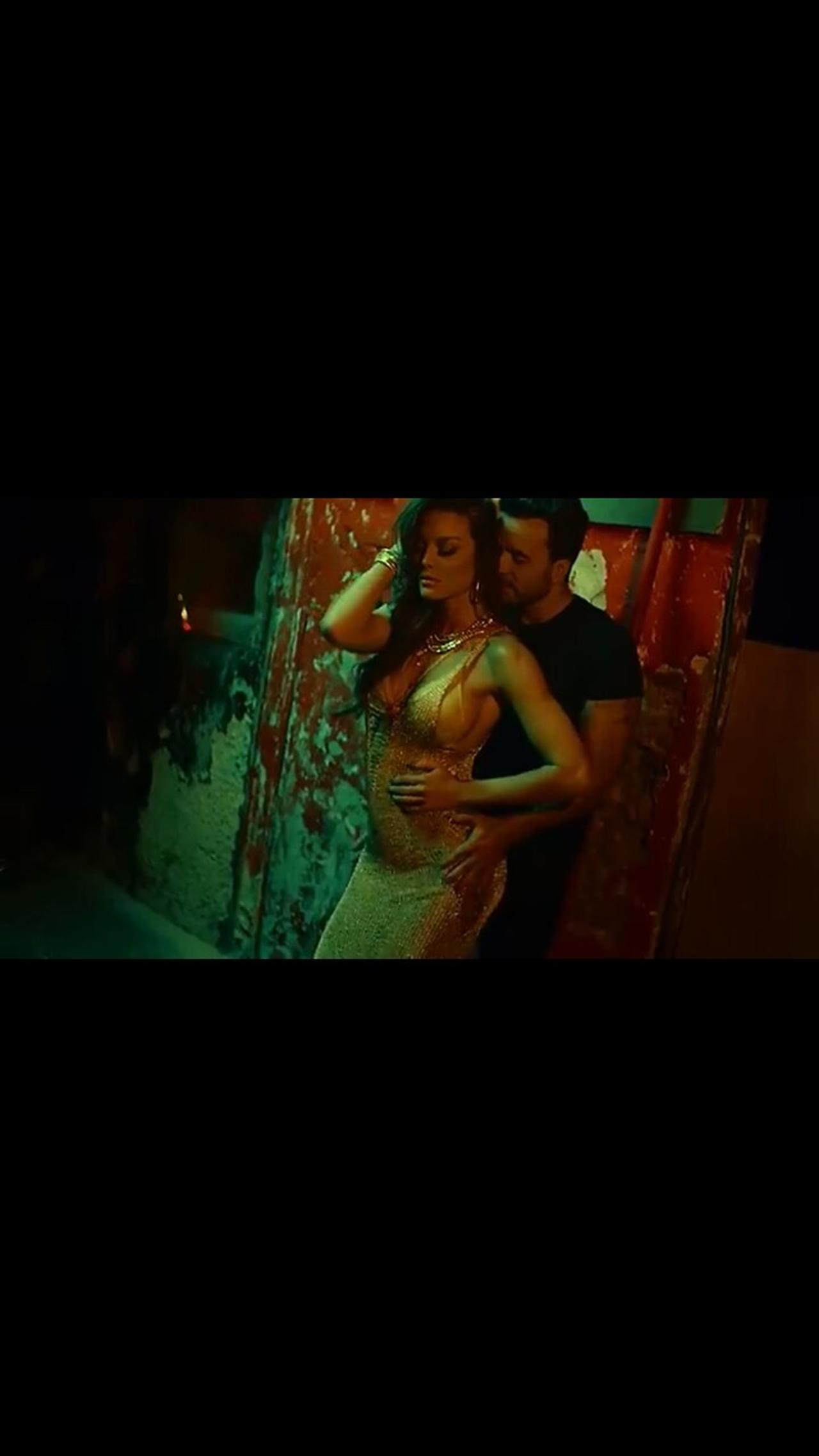 Luis Fonsi - Despacito ft. Daddy Yankee - One News Page VIDEO