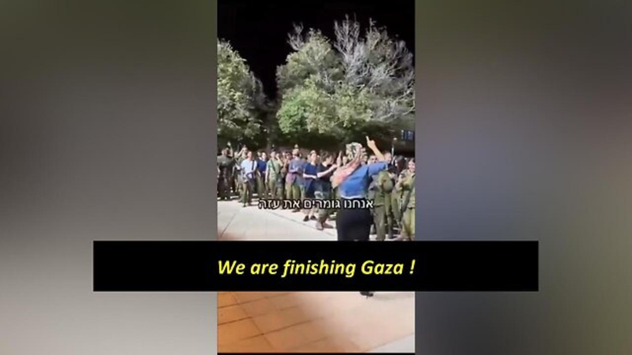 Pop singer Narkis sings to IDF soldiers calling - One News Page VIDEO