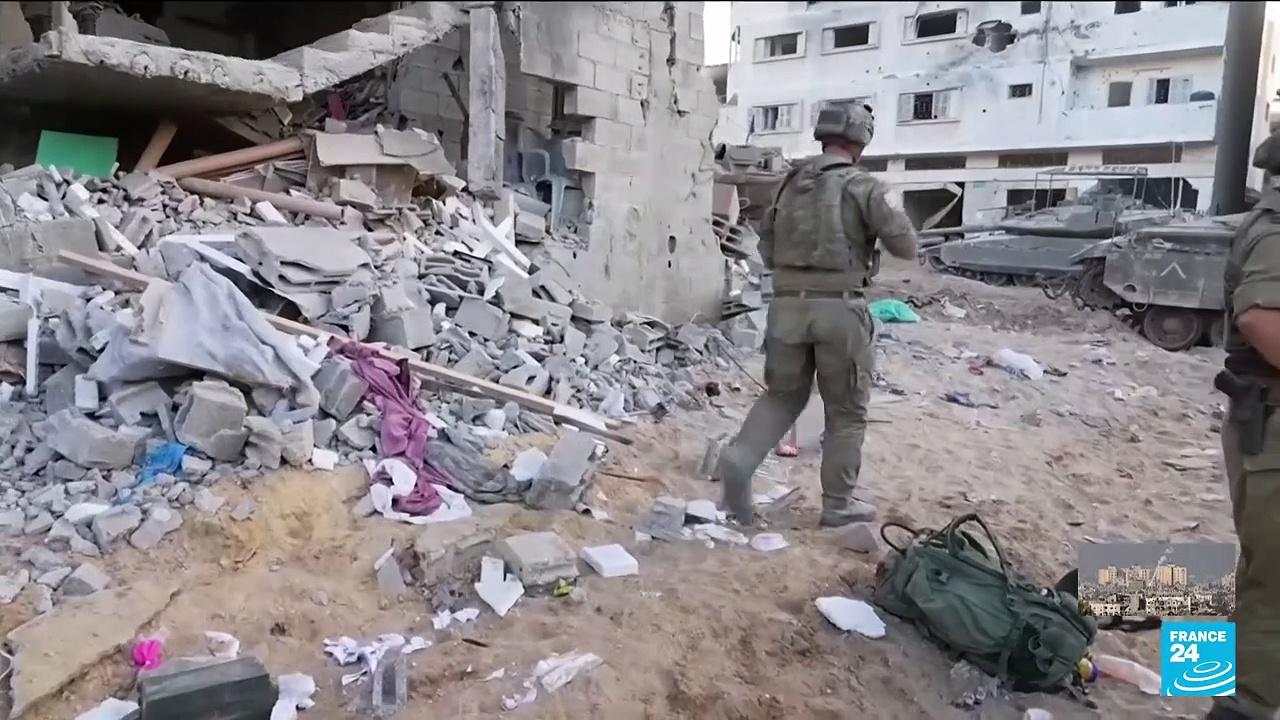 Inside Gaza, Israeli army shows off weapons - One News Page VIDEO