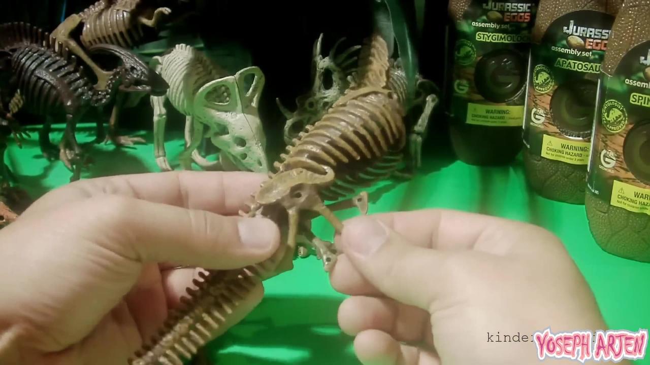 Dino Fly to High Sky with Son - One News Page VIDEO