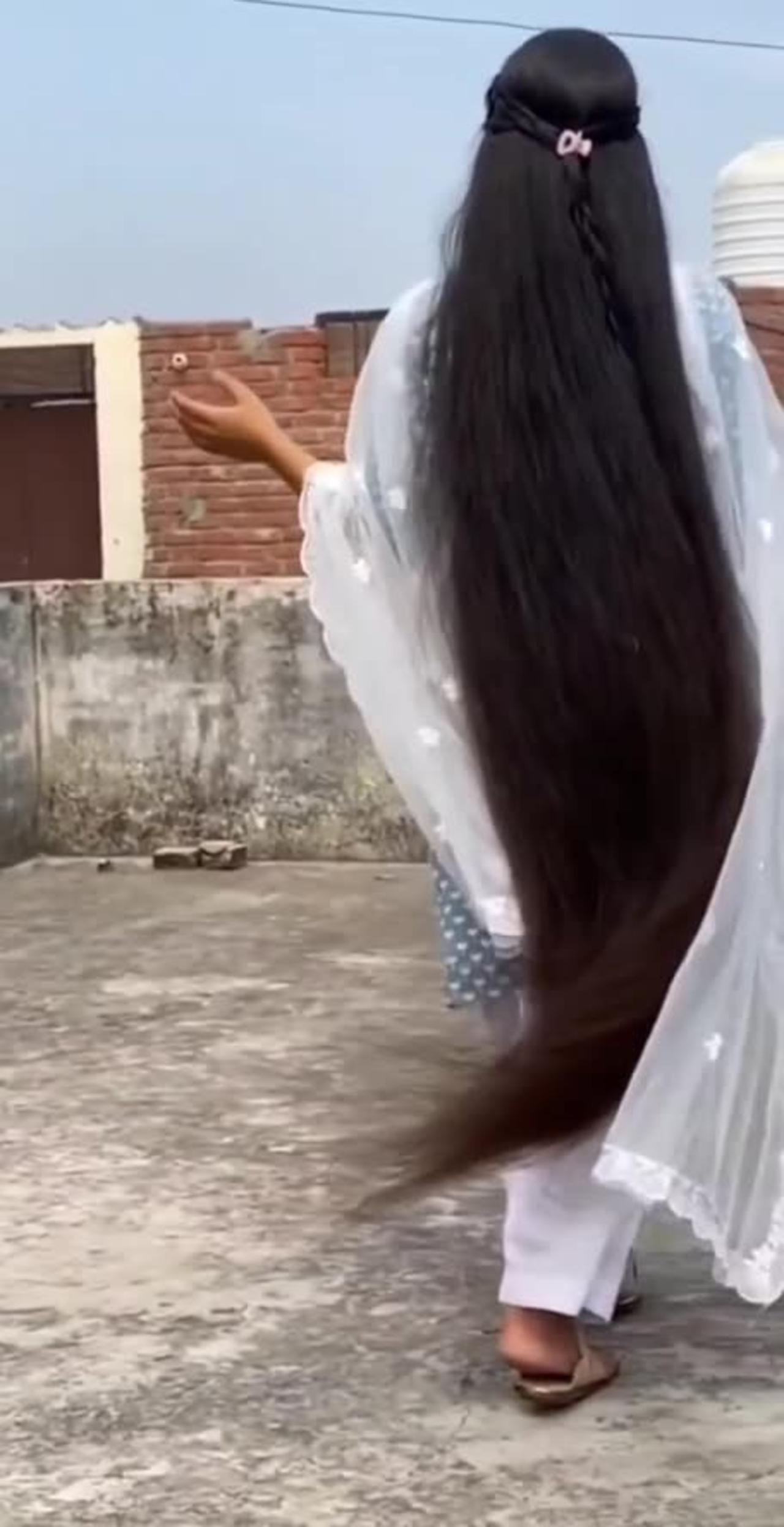 very long Hair - One News Page VIDEO