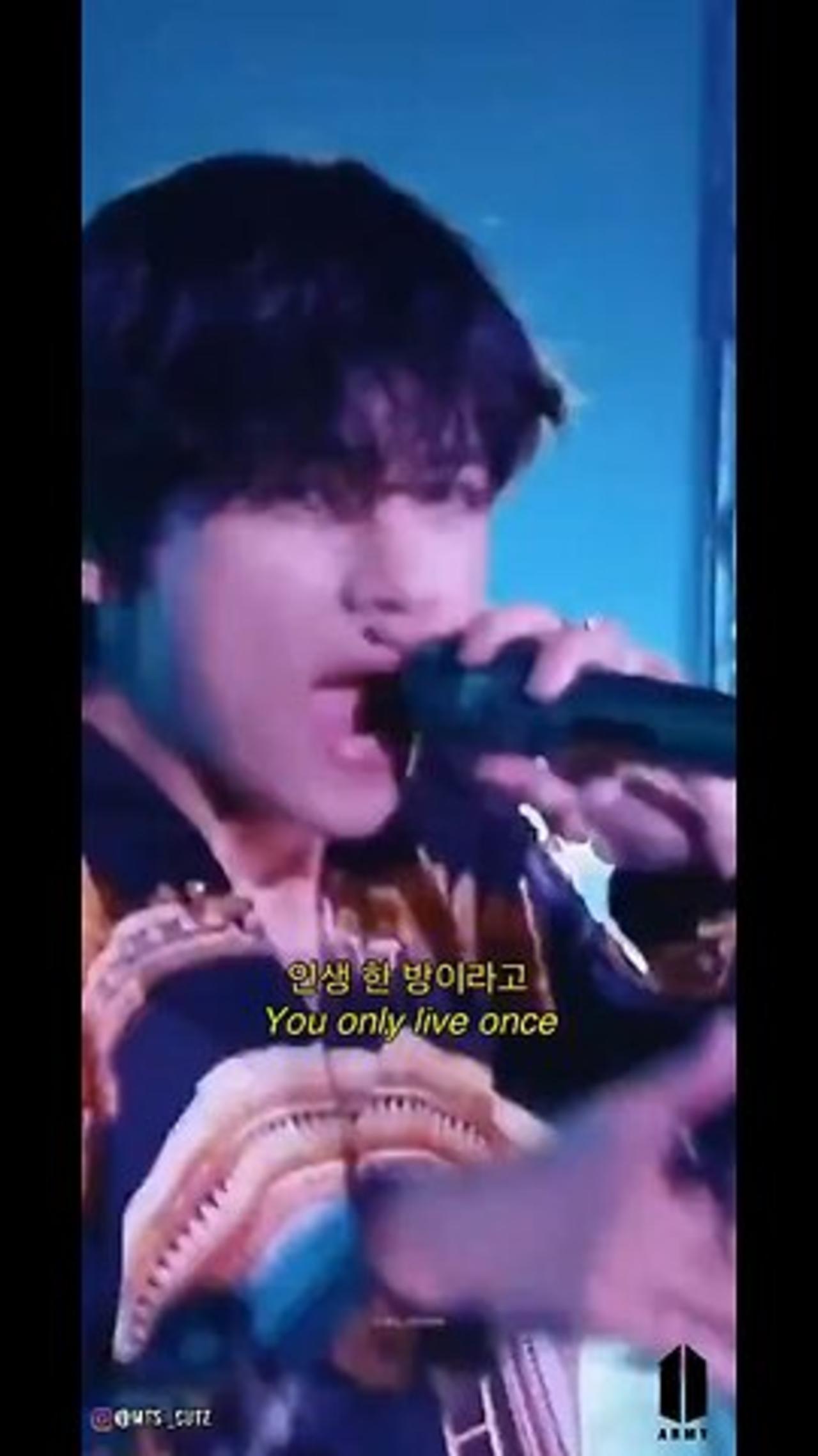 let's jump BTS stege show - One News Page VIDEO