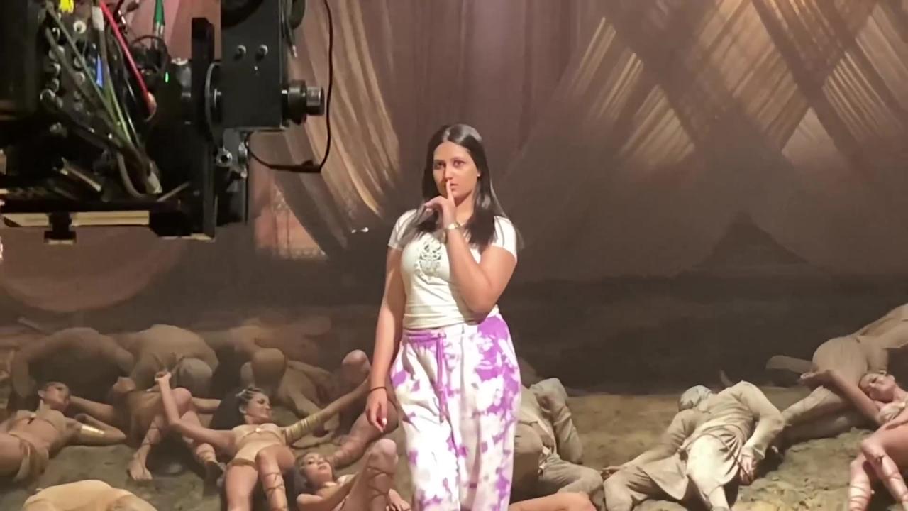 Nadiyon Paar Let the Music Play PiyushShazia - One News Page VIDEO