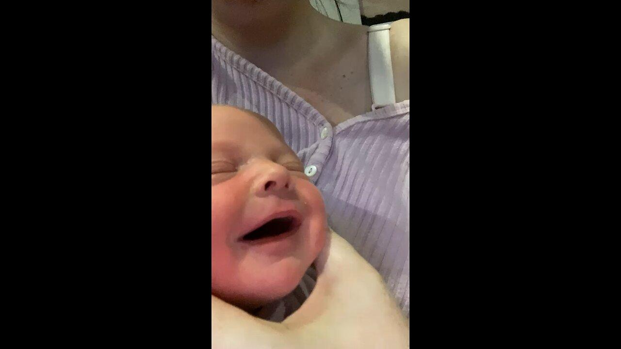 Newborn baby destined to become an opera singer - One News Page VIDEO