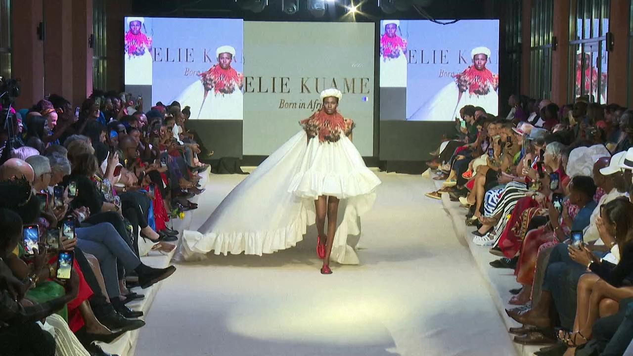 Sustainable fashion on show at Dakar Fashion - One News Page VIDEO