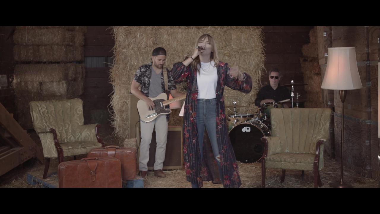 Madison Hudson "I Hate This Town" - One News Page VIDEO