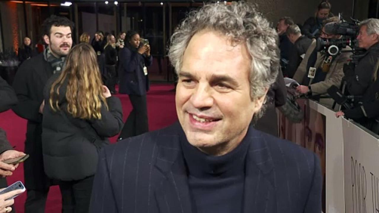 At 56, I've still got some moves! - Mark Ruffalo - One News Page VIDEO