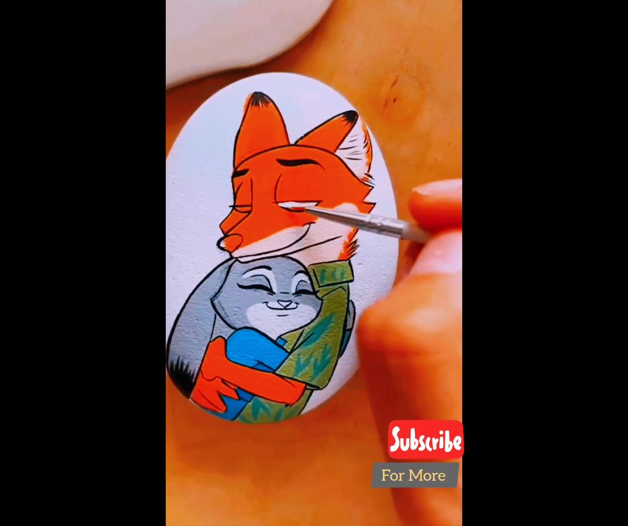 Mini craft man makes a beautiful image on egg - One News Page VIDEO