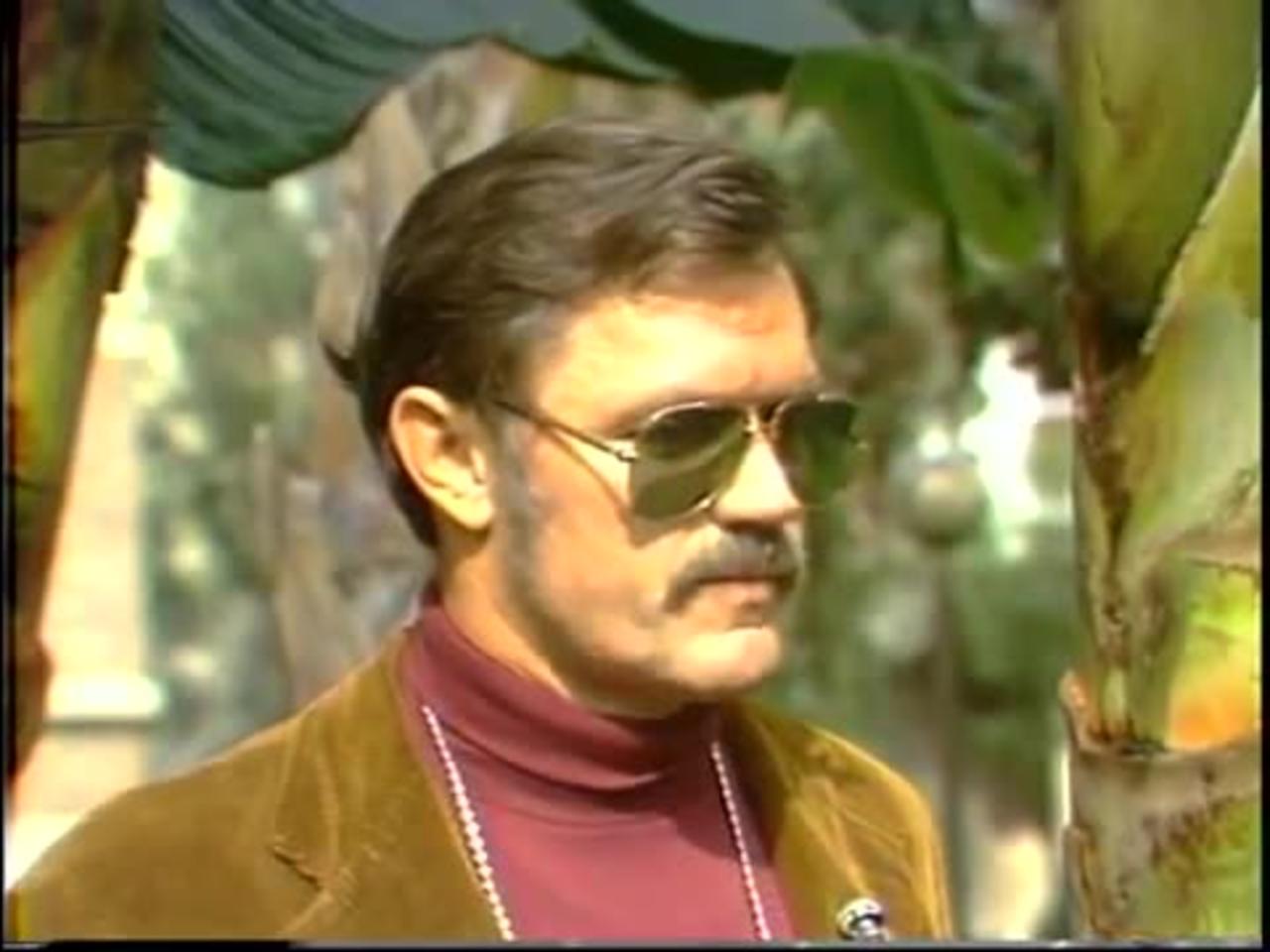 John Stockwell talks about the CIA involvement - One News Page VIDEO