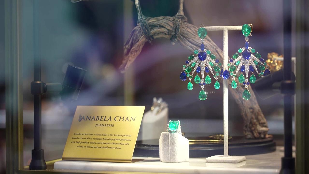 British designer champions lab-grown gemstones - One News Page VIDEO