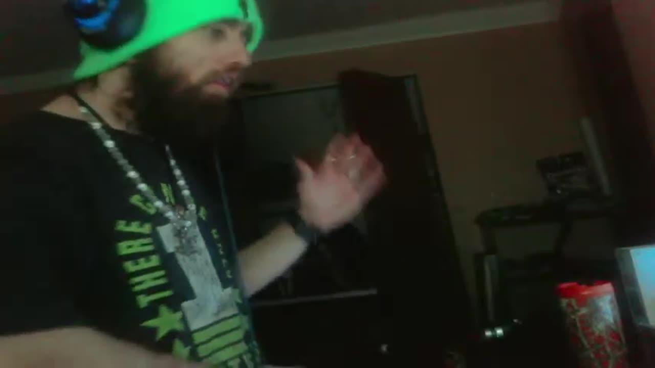 Cyraxx Youtube 2023-12-23 Covers and Chill - One News Page VIDEO