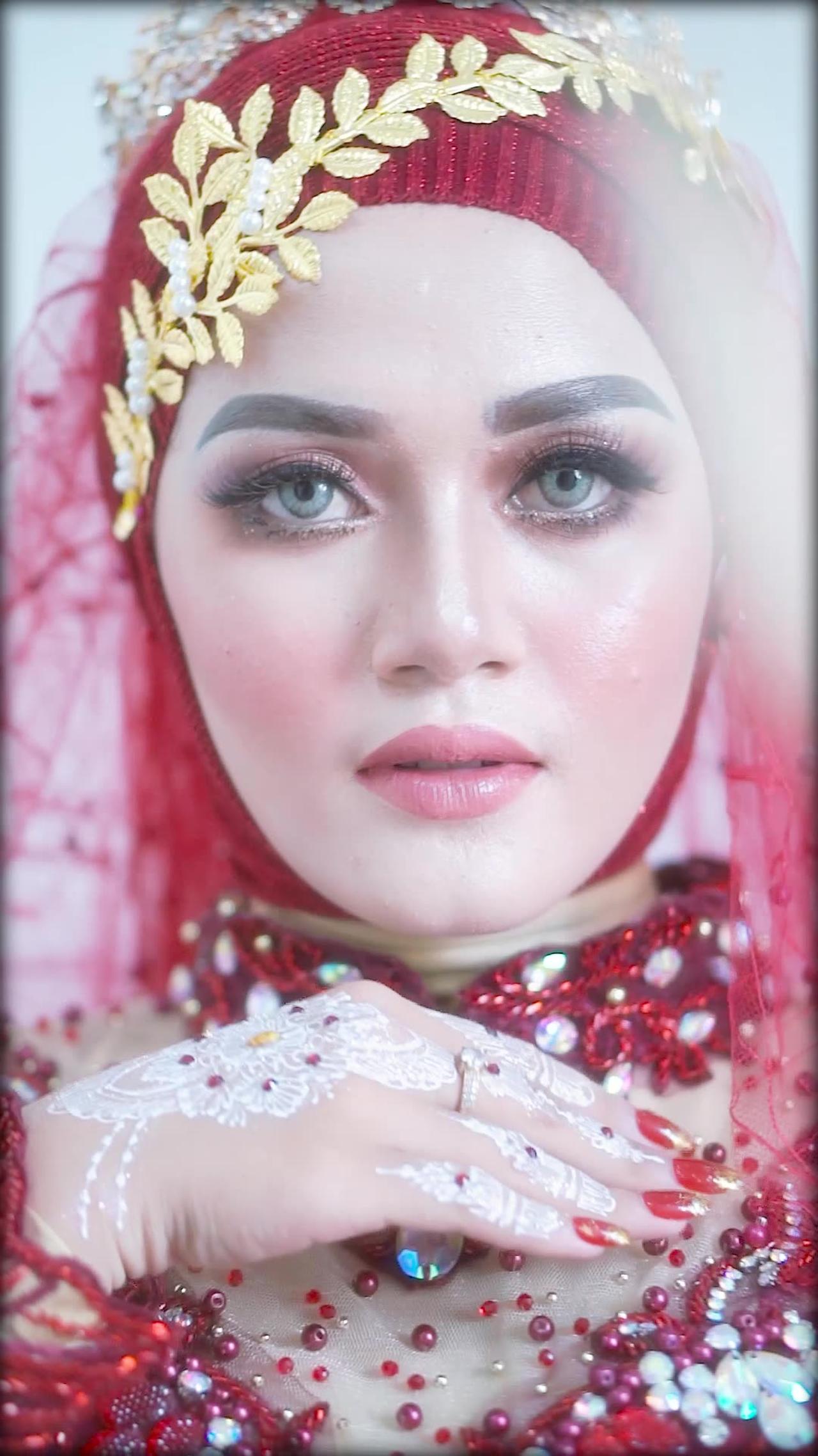 Beauty Shot From Make up Artist part 1 - One News Page VIDEO