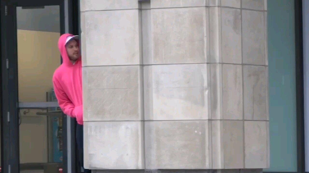 Triplets Chameleon Pranks (Crazy - Scared - One News Page VIDEO