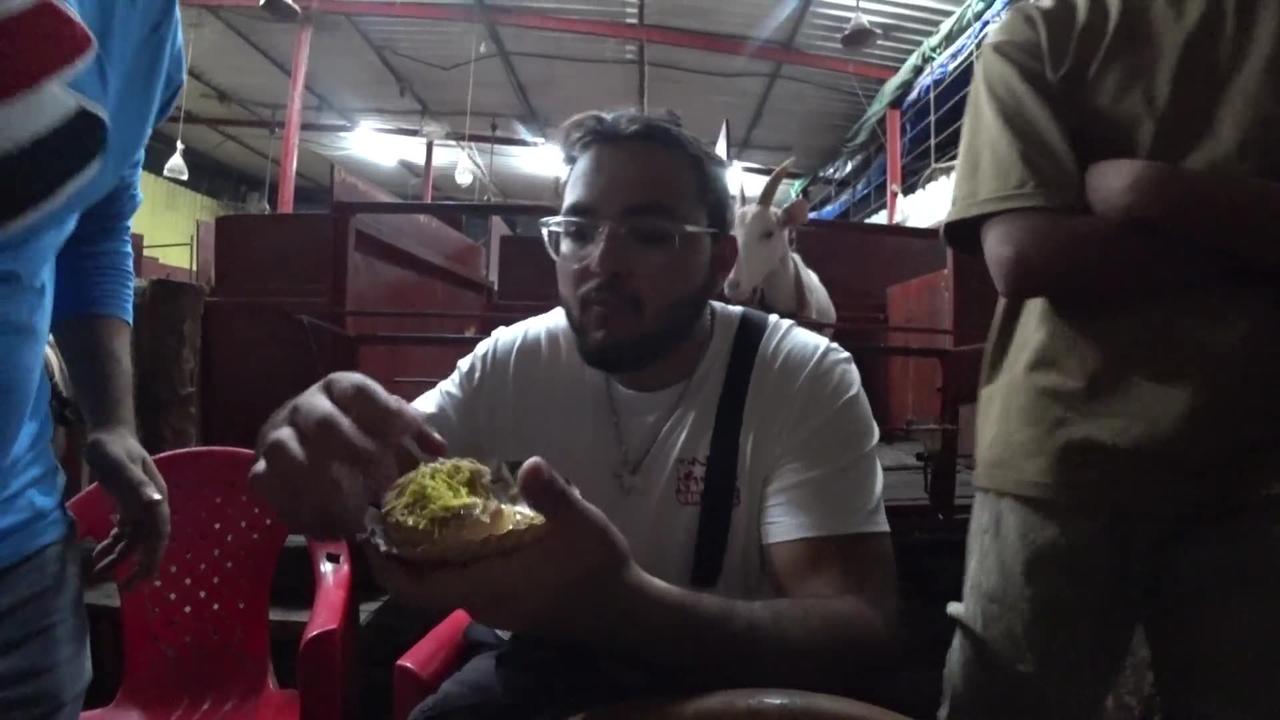 Indian Slum Street Food Bonanza - One News Page VIDEO