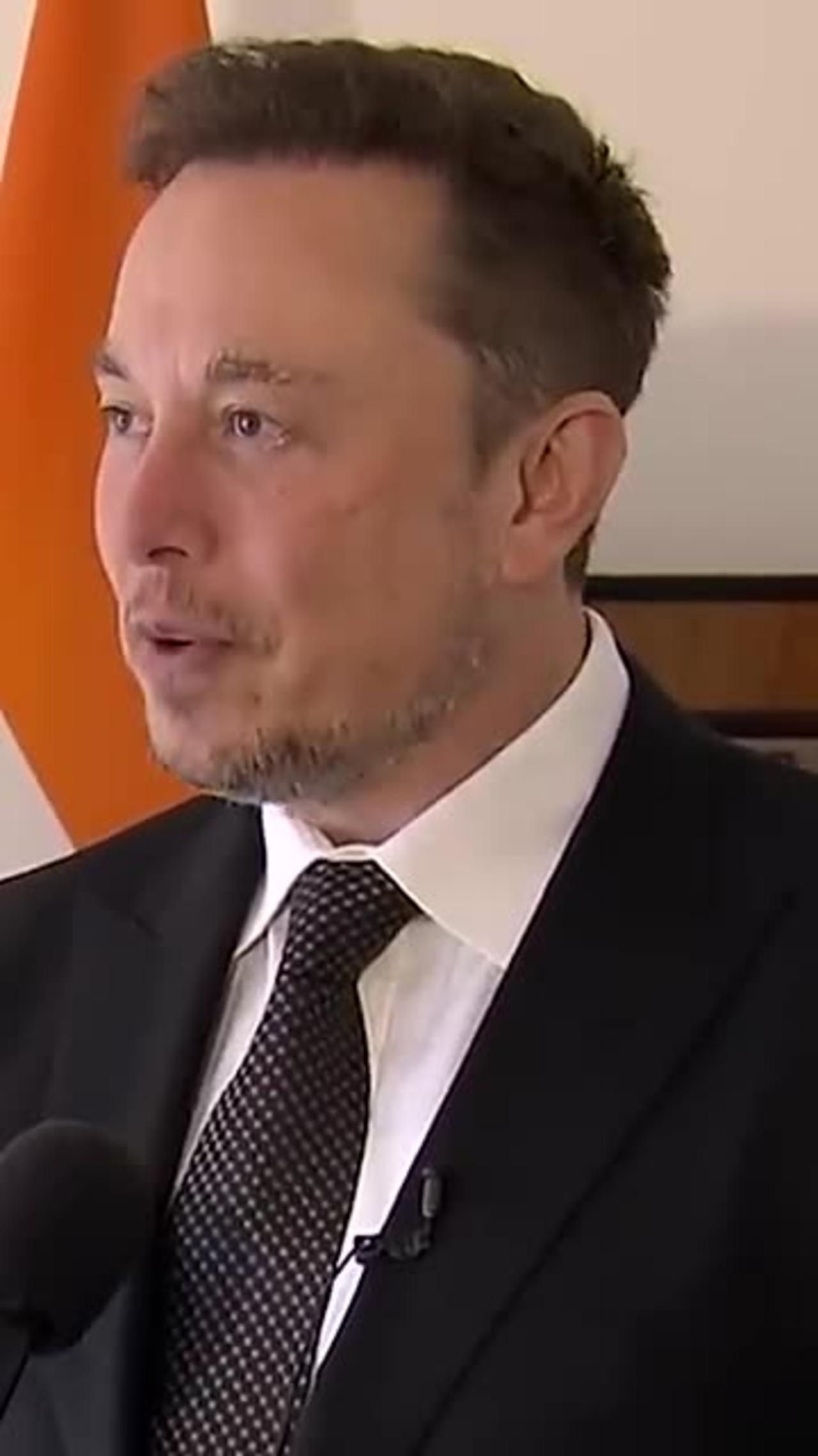 I 'm fun Narendra Modhi - One News Page VIDEO