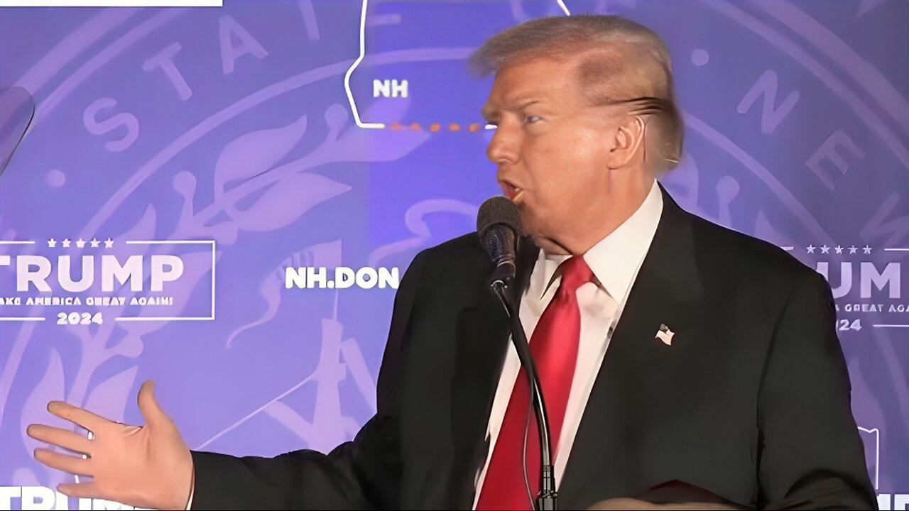 Trump has BIZARRE glitch on stage, embarrasses - One News Page VIDEO