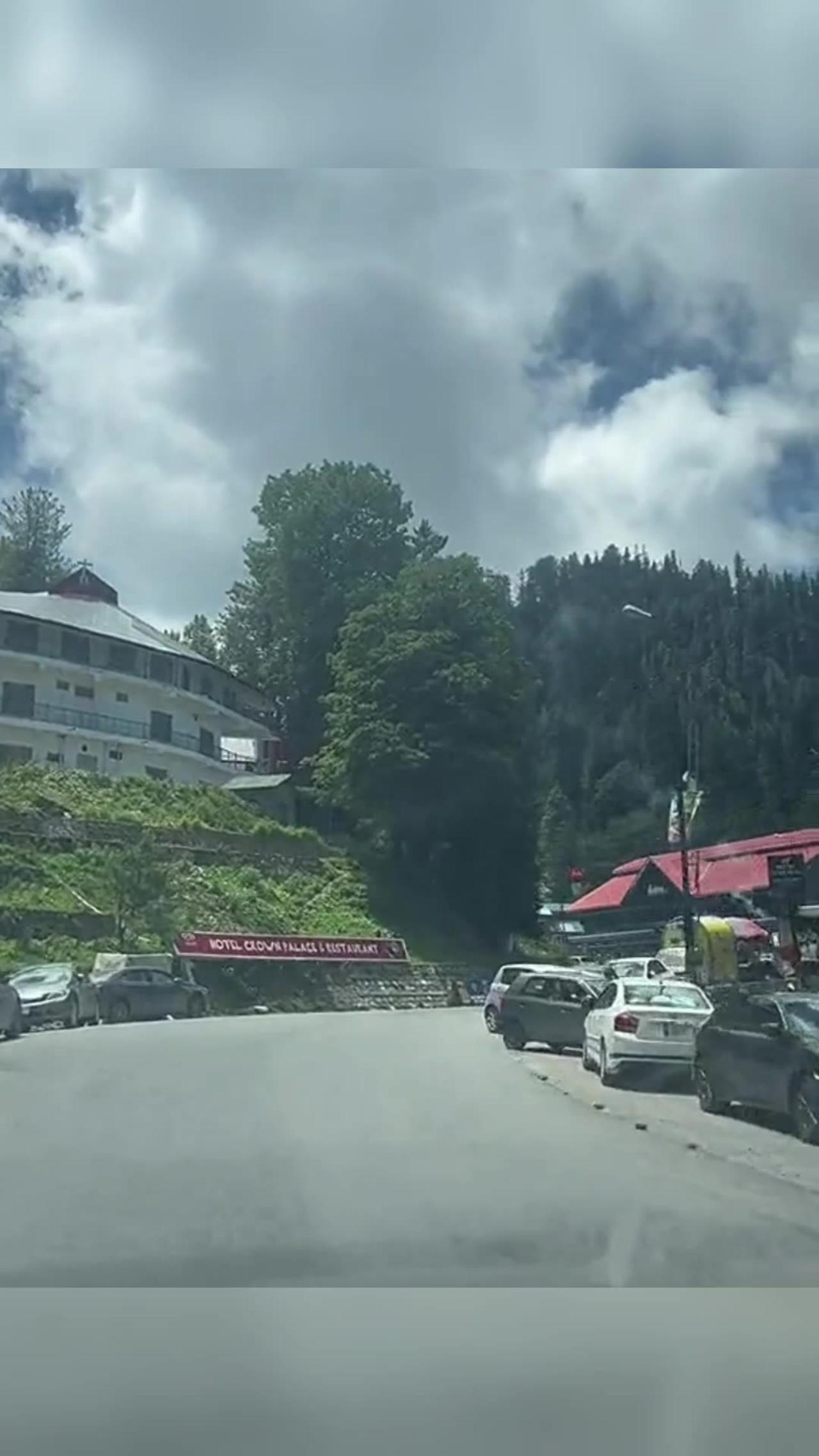 Nathia Gali Morning Time Road View Beautiful - One News Page VIDEO