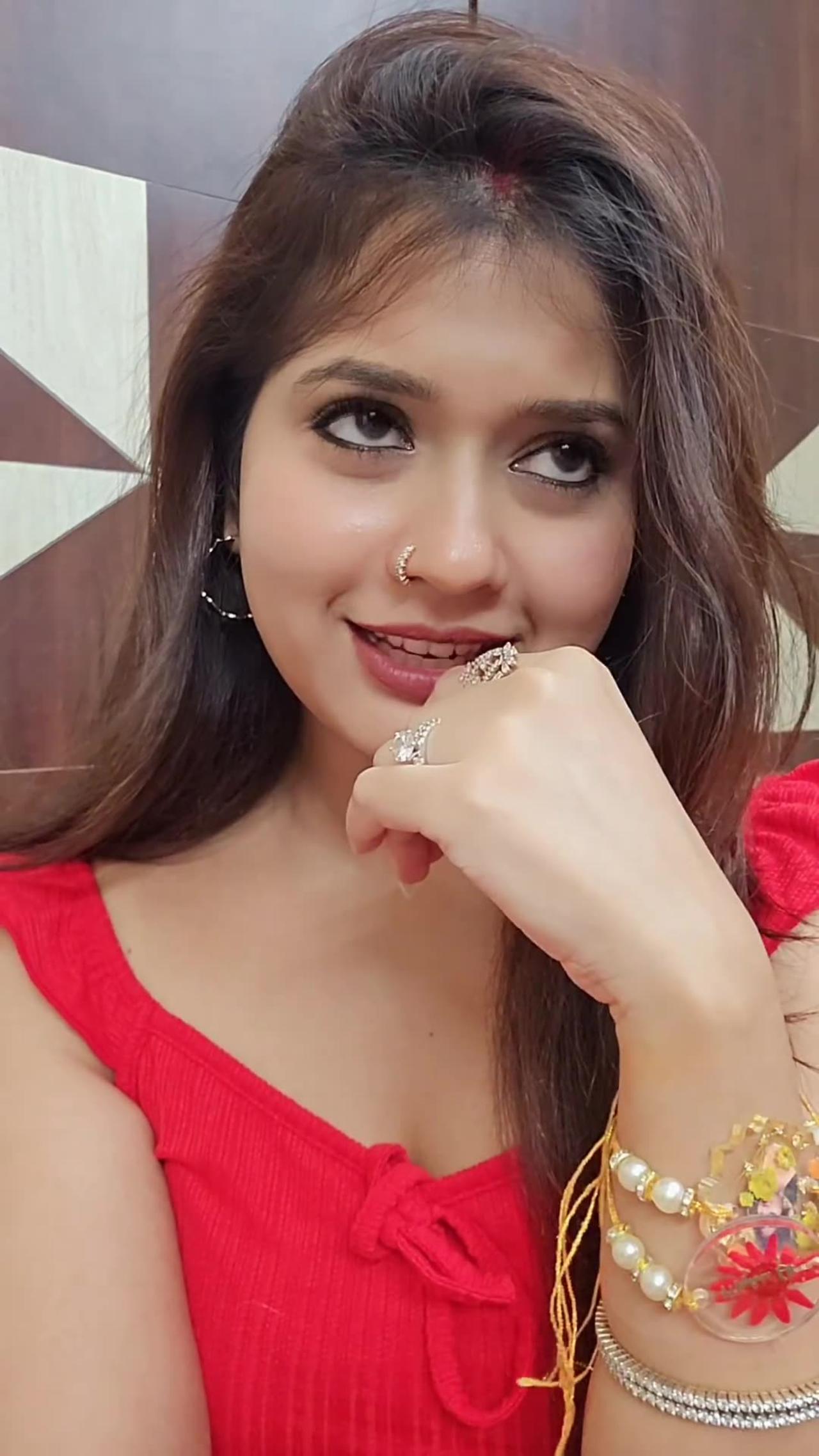 Hot girls - One News Page VIDEO