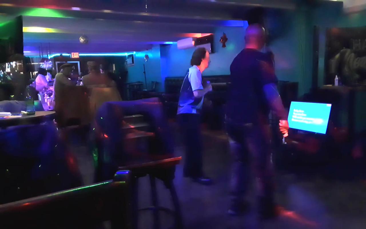 Larry, Byron and Stephen Love and Happiness - One News Page VIDEO